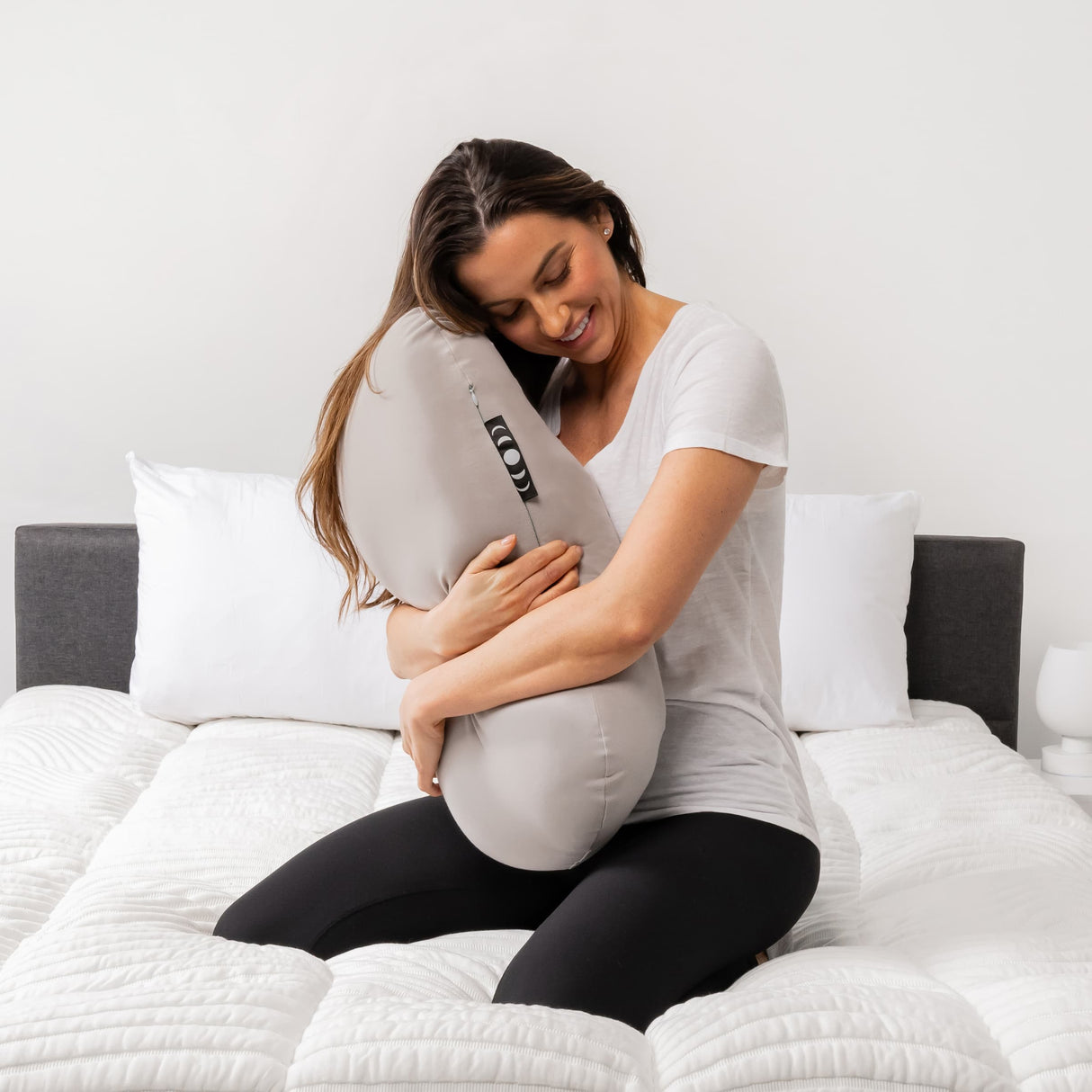 4D Pillow – Moon Pod